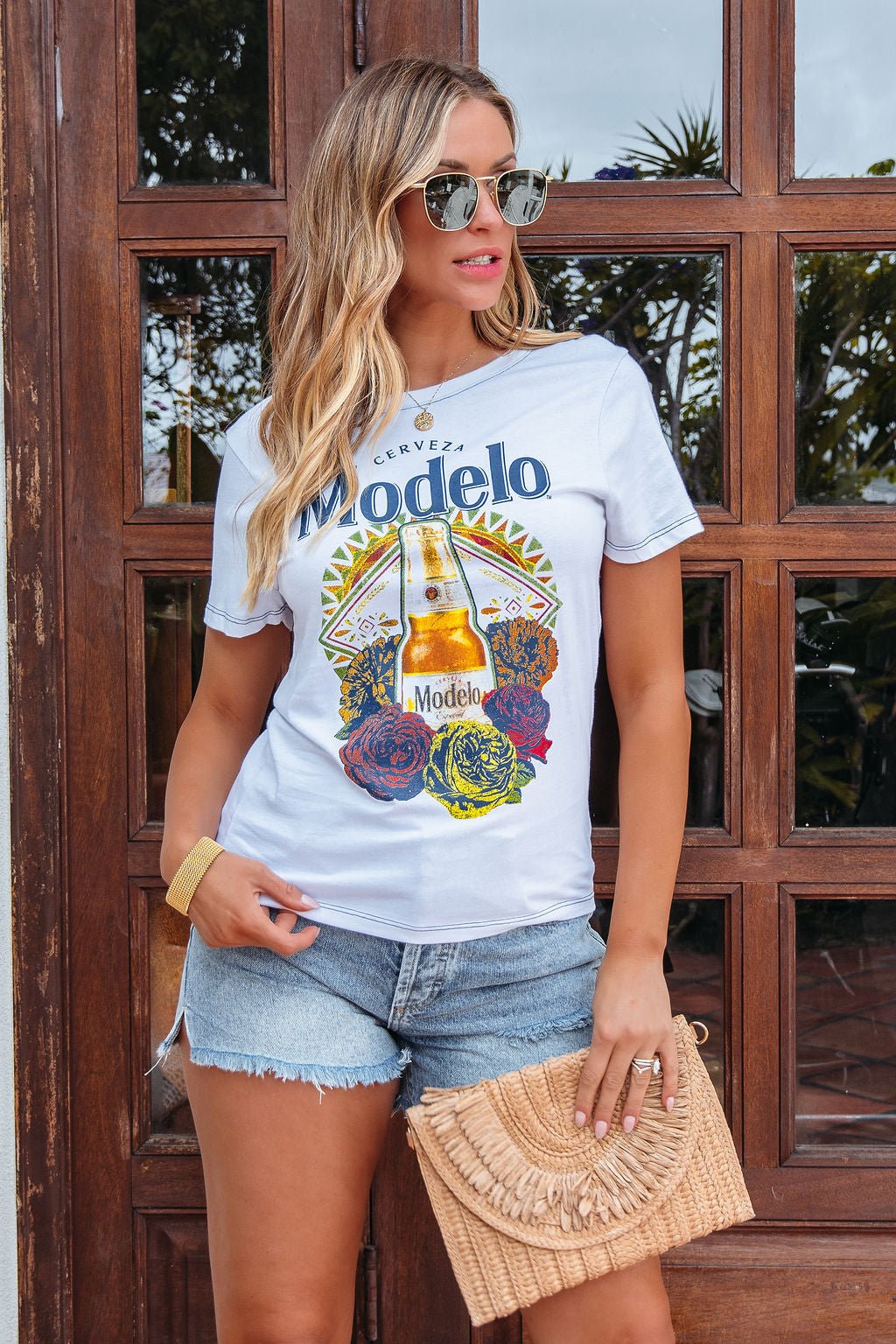 White Cerveza Modelo Graphic Tee - FINAL SALE – Magnolia Boutique